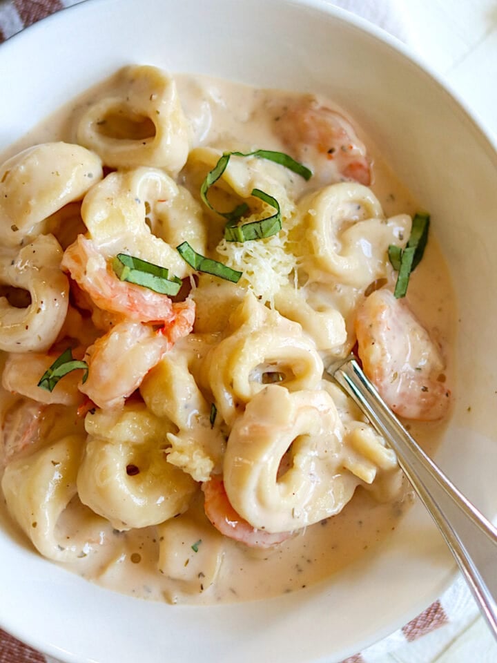 Crock Pot Seafood Boil with Shrimp and Crab | Slow Cooked Eats